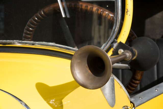 3 Types of Horns for Cars - Jalopy Talk