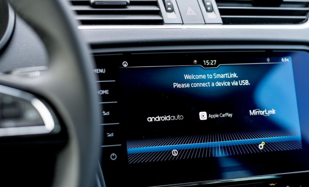 Is Android Auto Free? - Jalopy Talk